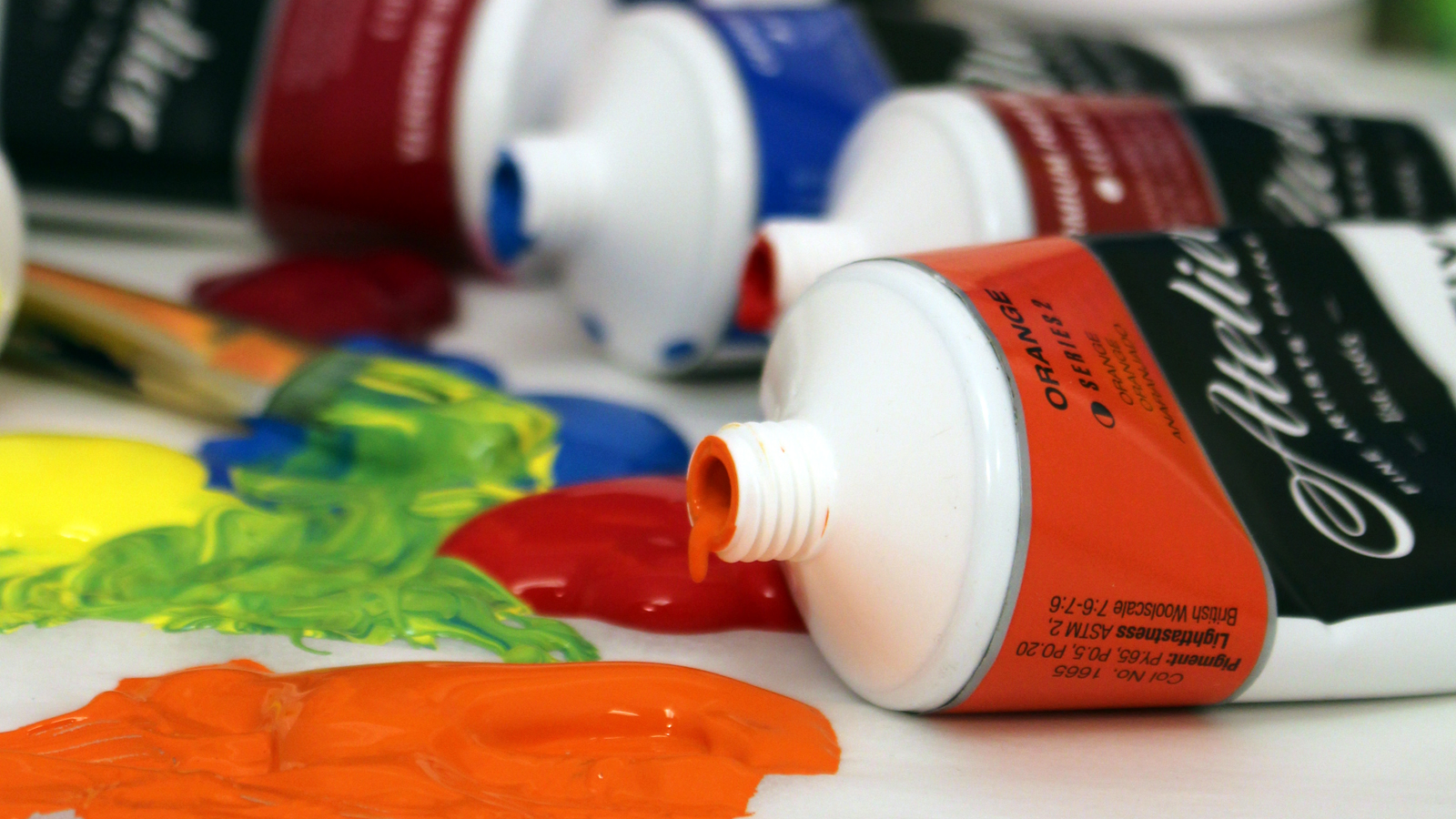 Mixing Greens In The Landscape – Atelier Artist' Acrylics Australia
